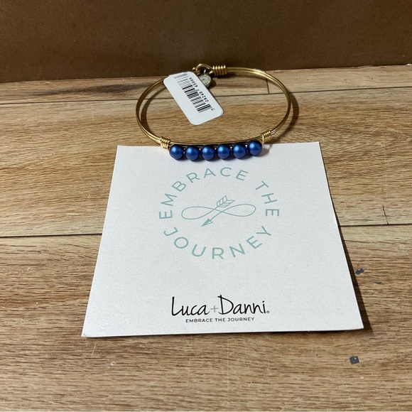 Luca + Danni | Jewelry | Luca Danni Crystal Blue Pearl Bracelet Wire ...